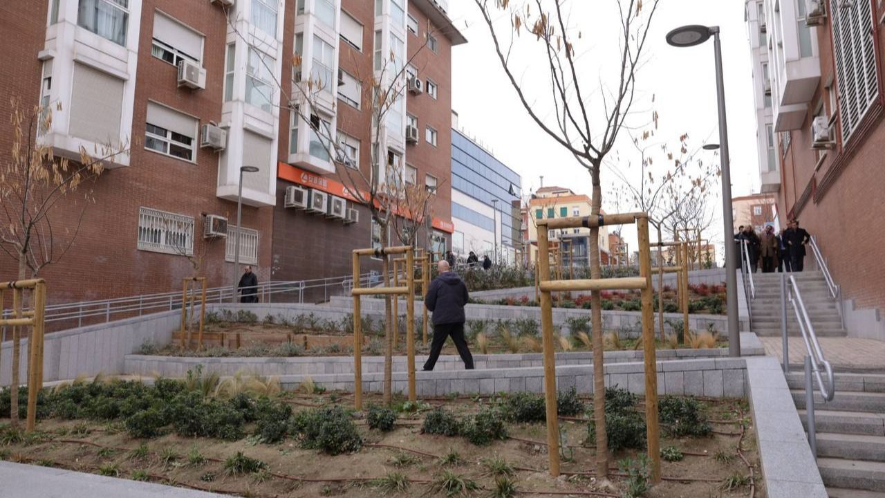 Usera estrena un nuevo itinerario peatonal que refuerza su identidad ...
