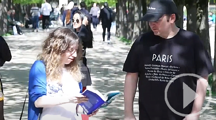 El escritor español Blue Jeans publica nuevo libro ambientado en París ...