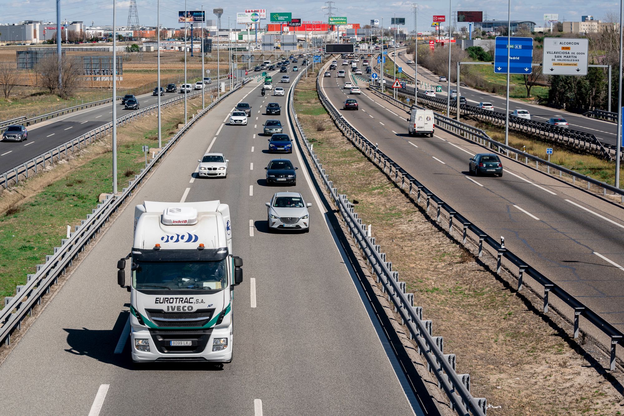 La operación retorno de Semana Santa atasca las principales carreteras ...